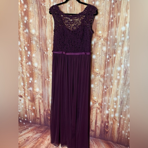 David's Bridal | Dresses | Davids Bridal Plum Formal Gown Size 2 Lacey ...